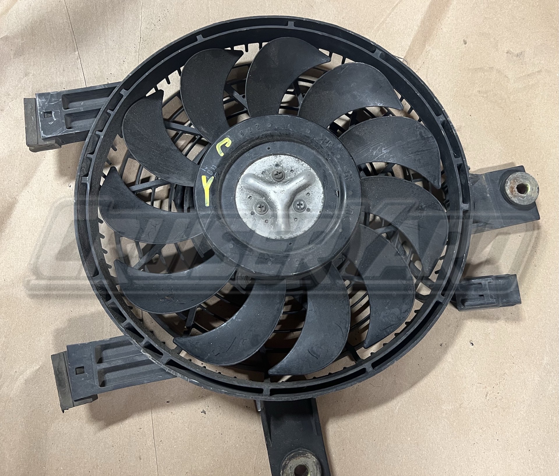 Toyota Land Cruiser UZJ100 OEM Condenser Blower Fan 88590-60030
