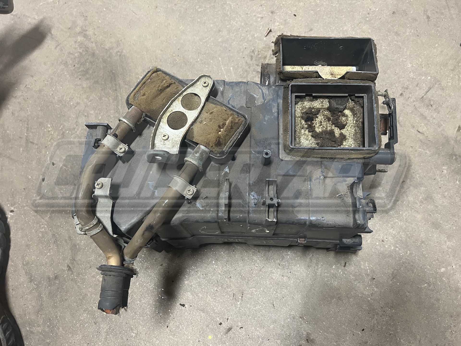 Toyota Land Cruiser FJ60 OEM Front Heater Assembly 87150-90A01 - CruiserYard