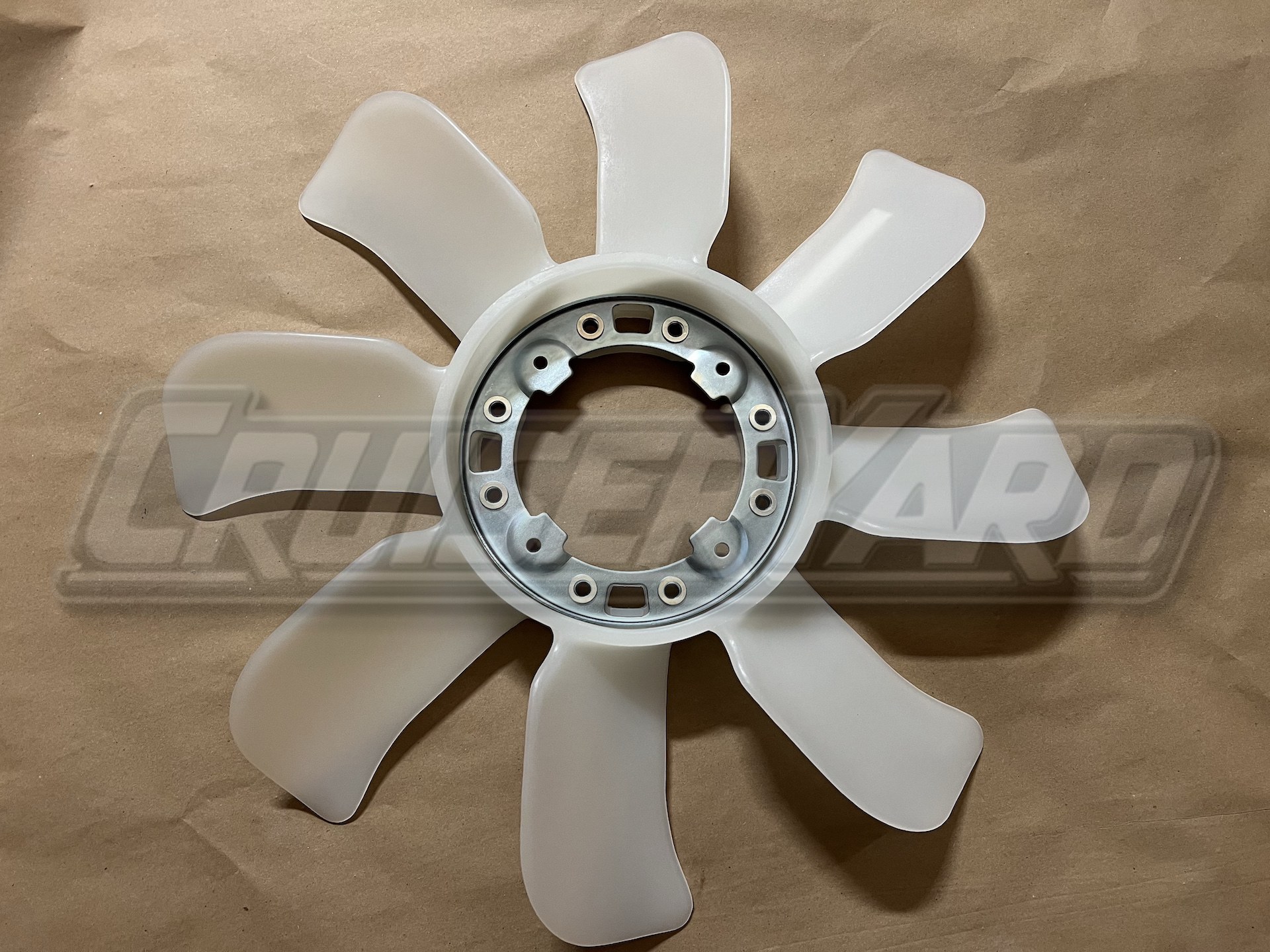 New OEM Toyota Land Cruiser FZJ80 Aisin Fan Blade 16361-66020