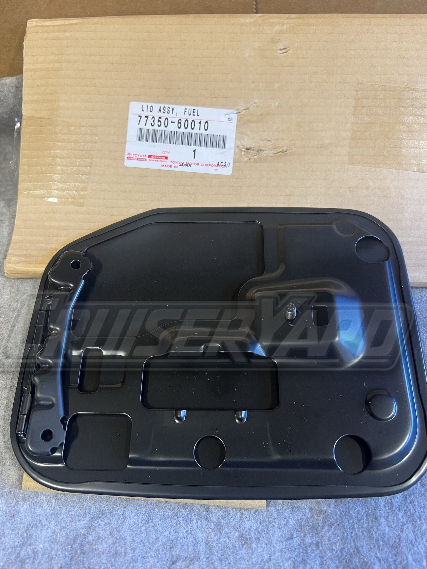 New Toyota Land Cruiser OEM FJ80 FZJ80 Fuel/Gas Lid Door 77350-60010