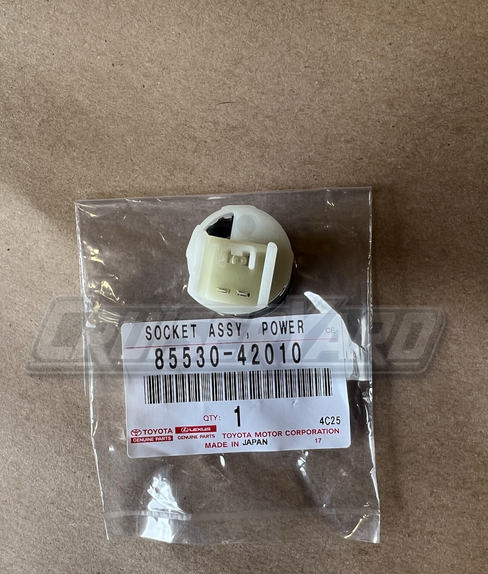 New Toyota Land Cruiser VDJ200 Rav4 Power Socket Outlet 85530-42010