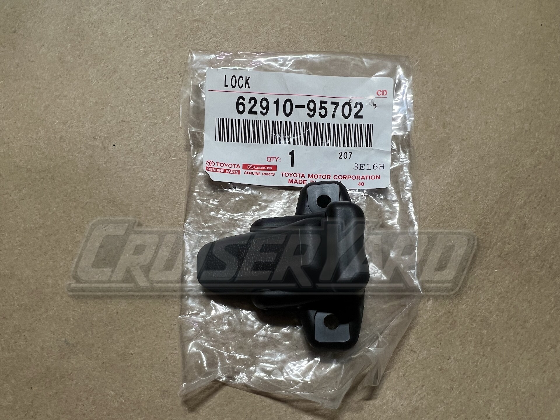 New Toyota Land Cruiser OEM FZJ80 FJ80 Cargo Window Latch 62910-95702