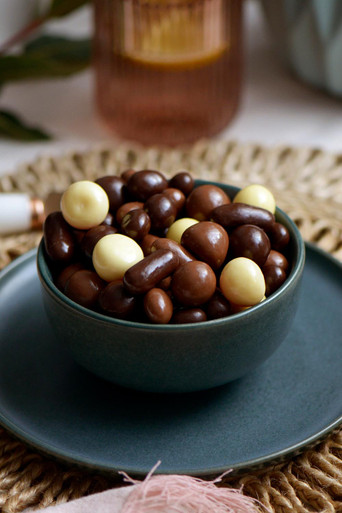 150G Premium Chocolate Mix | SWE-PREMIUMMIX | Sweet Addiction ...