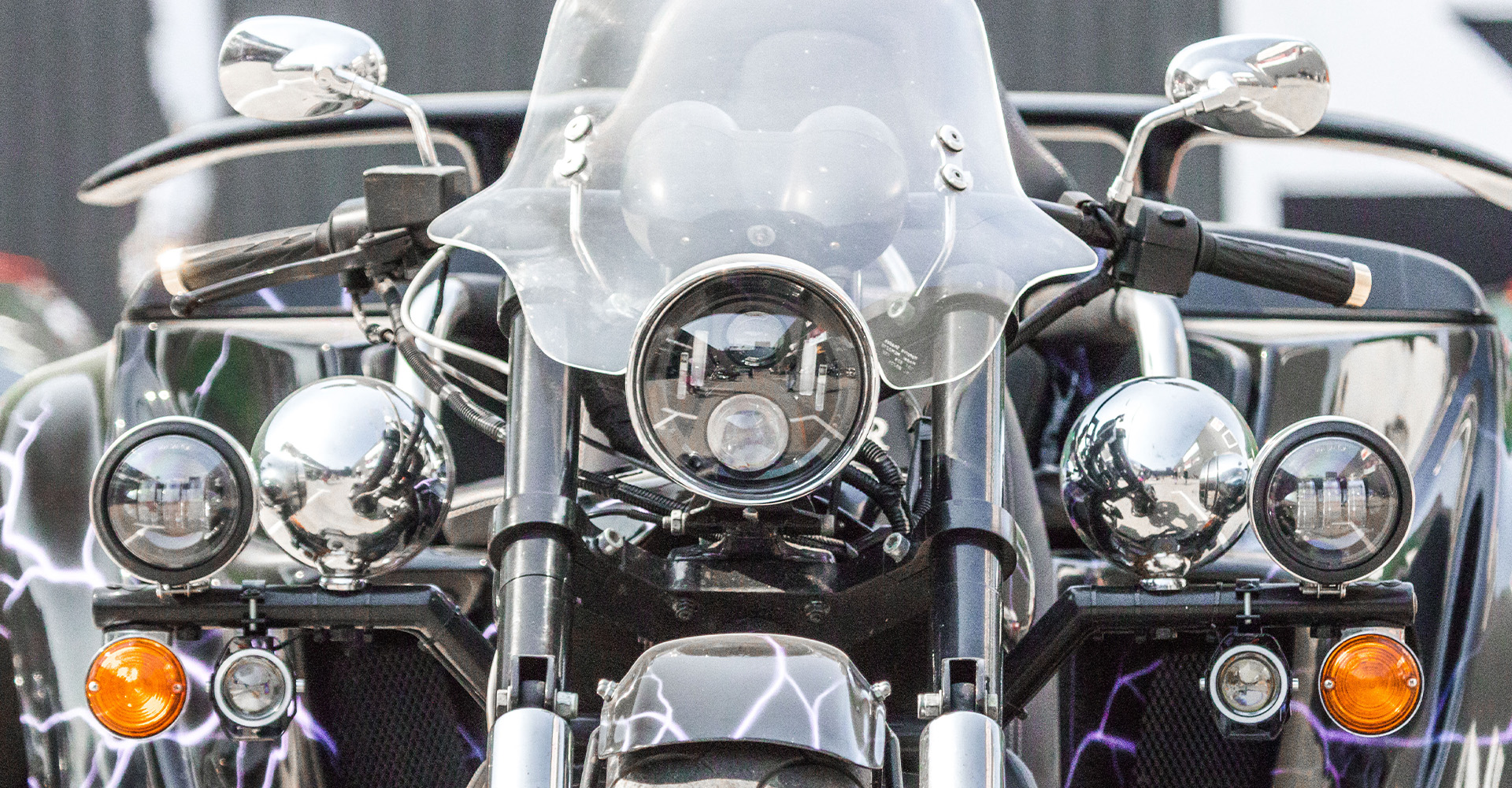 What to Look For in Motorcycle Floorboards - RC Components