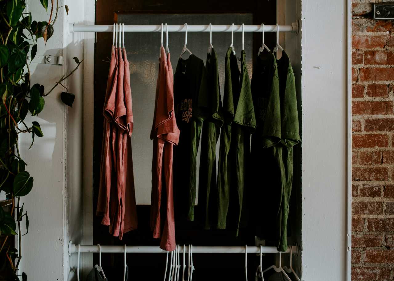 Drying Laundry Indoors: Smart Tips to Keep Your Home Fresh and Free ...