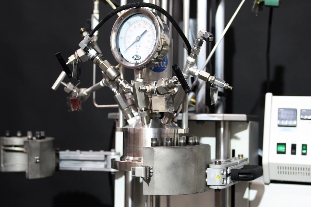 Parr 4584 High Pressure Chemical Reactor 5500 ml Hastelloy C276