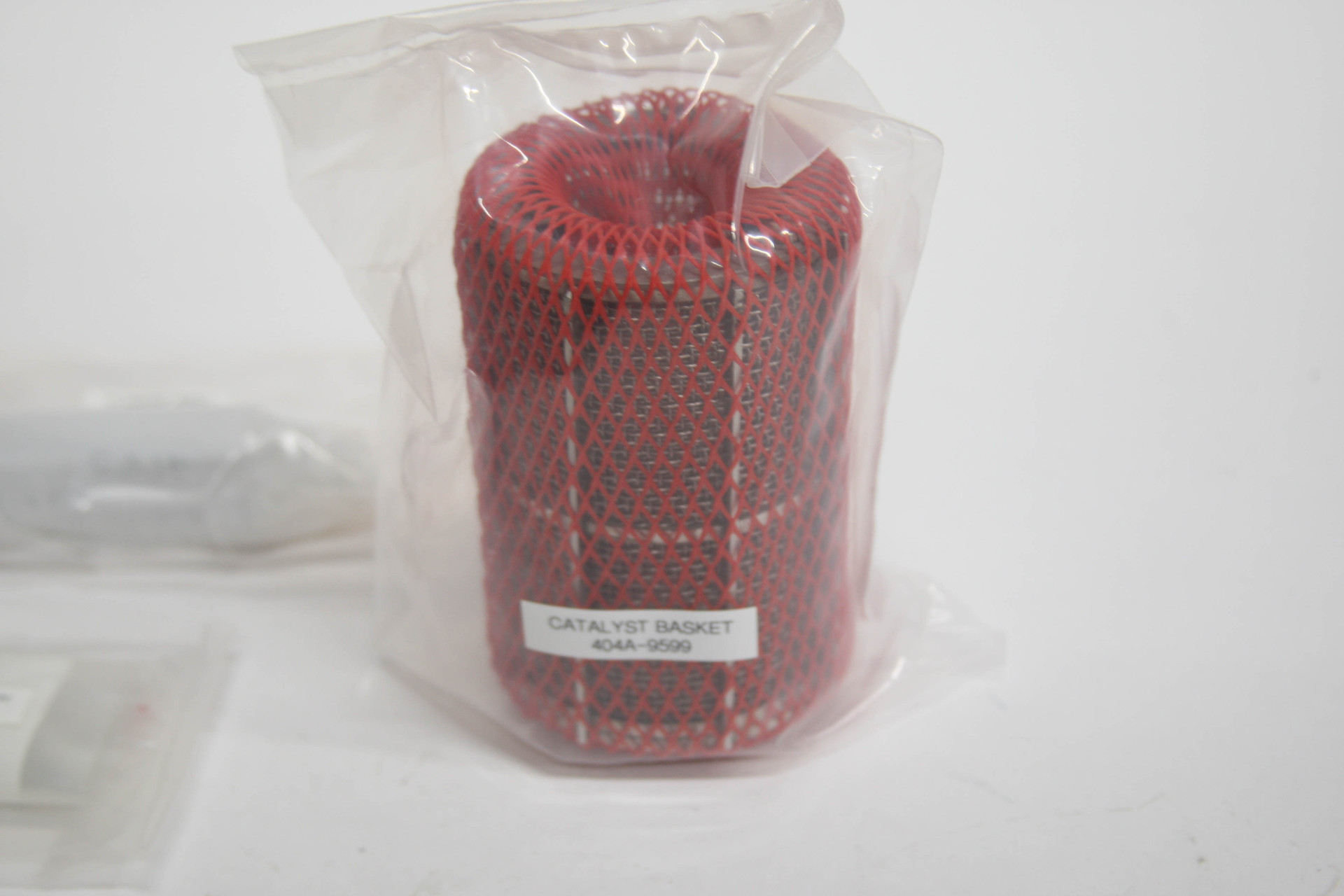 Autoclave Engineers Robinson-Mahoney Stationary Catalyst Basket Reactor