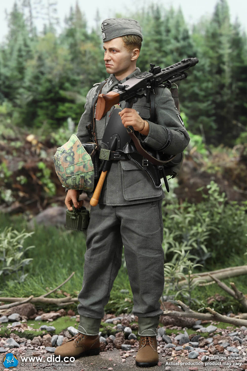 DID (D80169) 1/6 Scale WWII German 12th SS Panzer Division MG42 gunner – Otto Figure