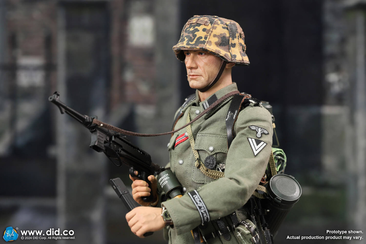 DID (D80177) 1/6 Scale WWII German LAH Division – SS Flammenwerfer ...