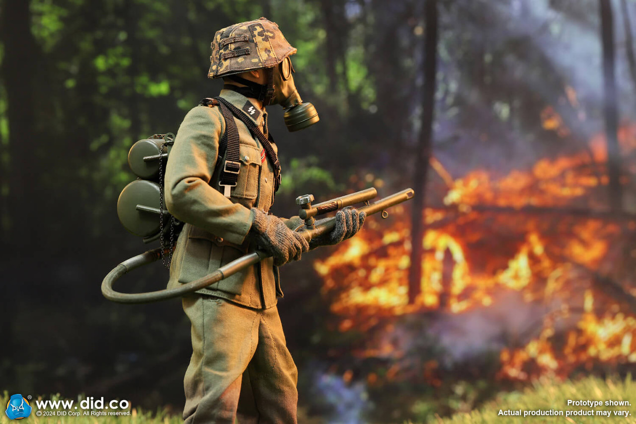 DID (D80177) 1/6 Scale WWII German LAH Division – SS Flammenwerfer ...