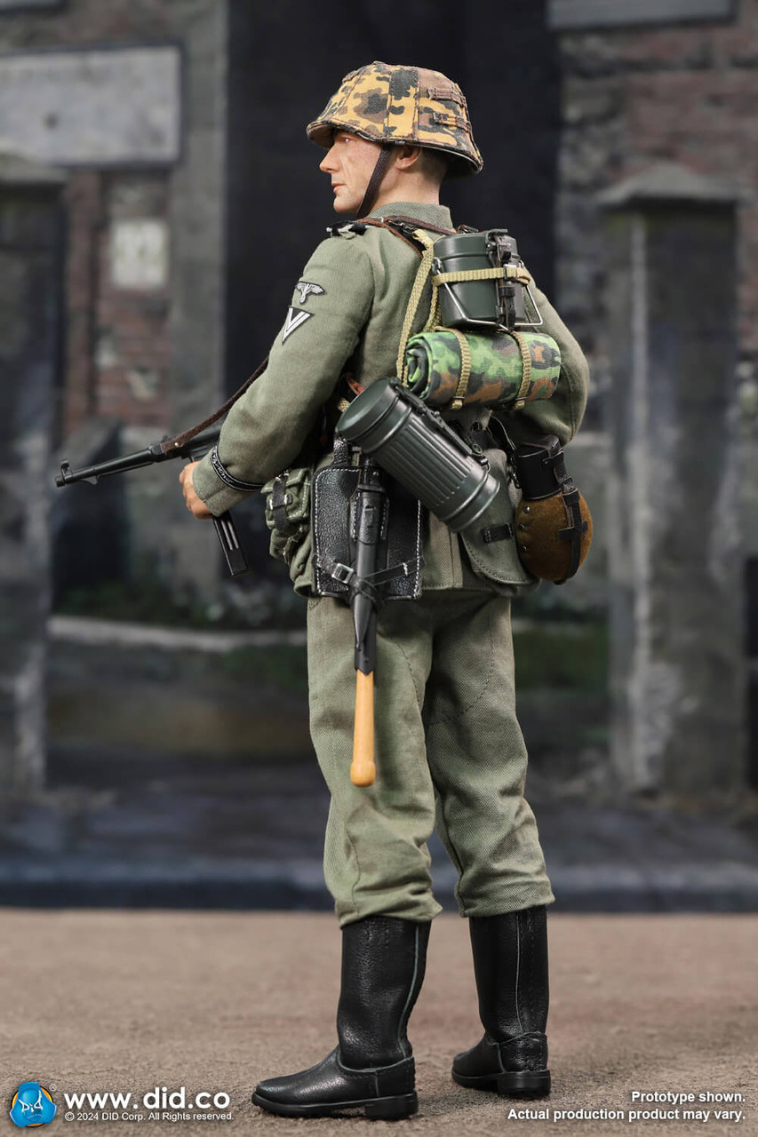DID (D80177) 1/6 Scale WWII German LAH Division – SS Flammenwerfer ...