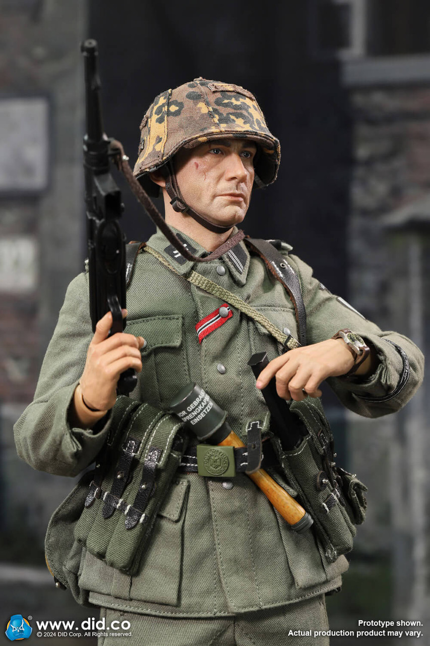 DID (D80177) 1/6 Scale WWII German LAH Division – SS Flammenwerfer ...
