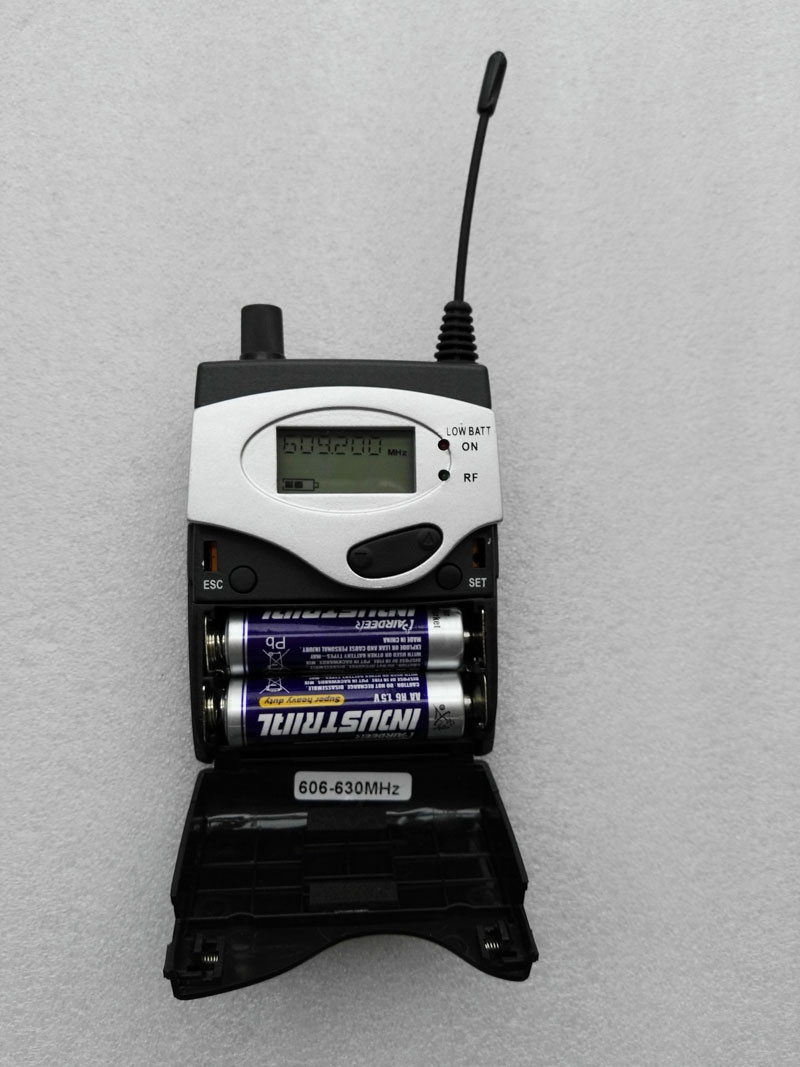 In Ear Professional Stage Wireless Monitor System Dual channel transmitter