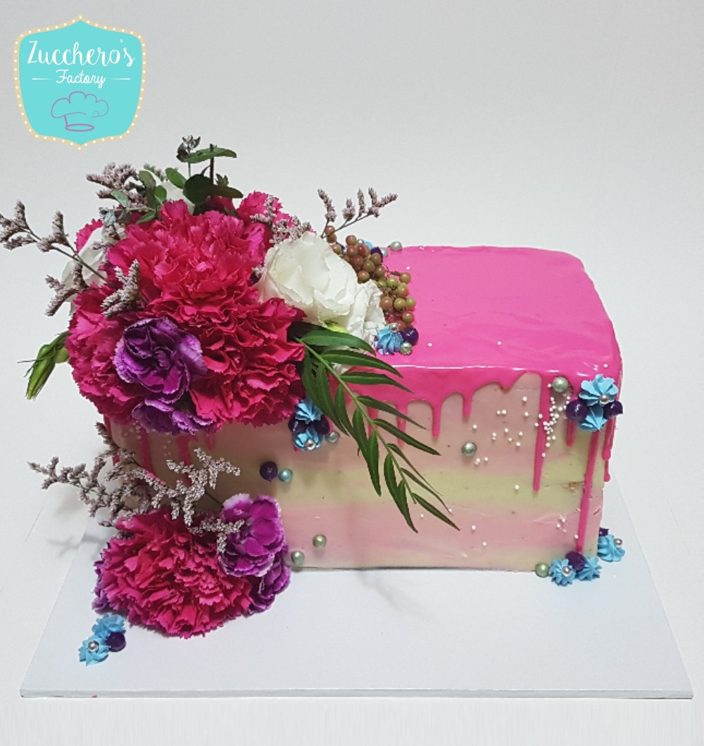 Rectangular floral cake - Zucchero's
