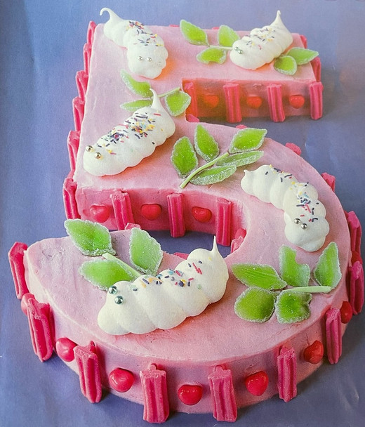 Number Five Sponge cake - Zucchero's