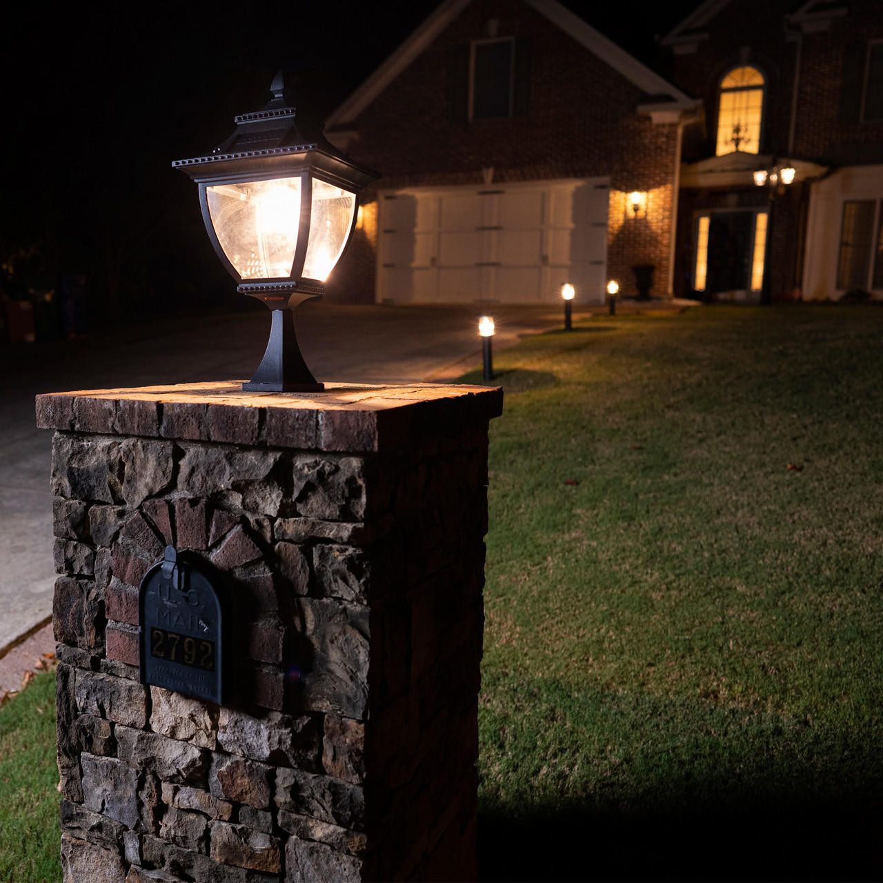 Gama Sonic 104B033 | Pagoda Bulb Solar Lamp