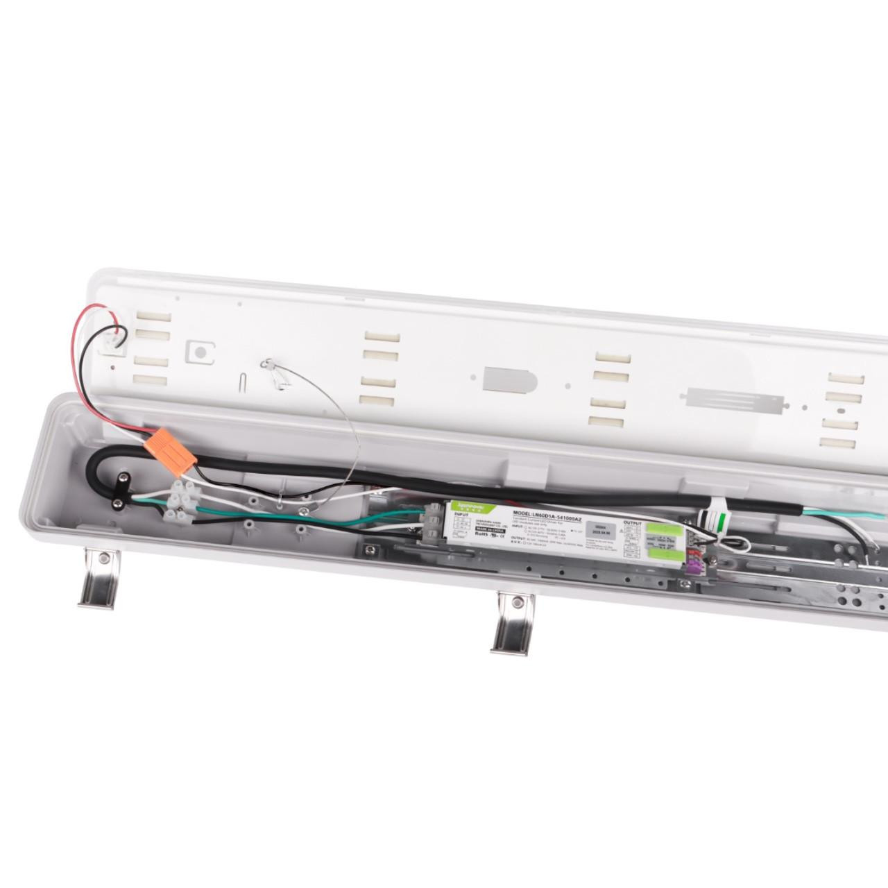 4' Vapor Tight LED Light Fixture with Emergency Battery Back Up