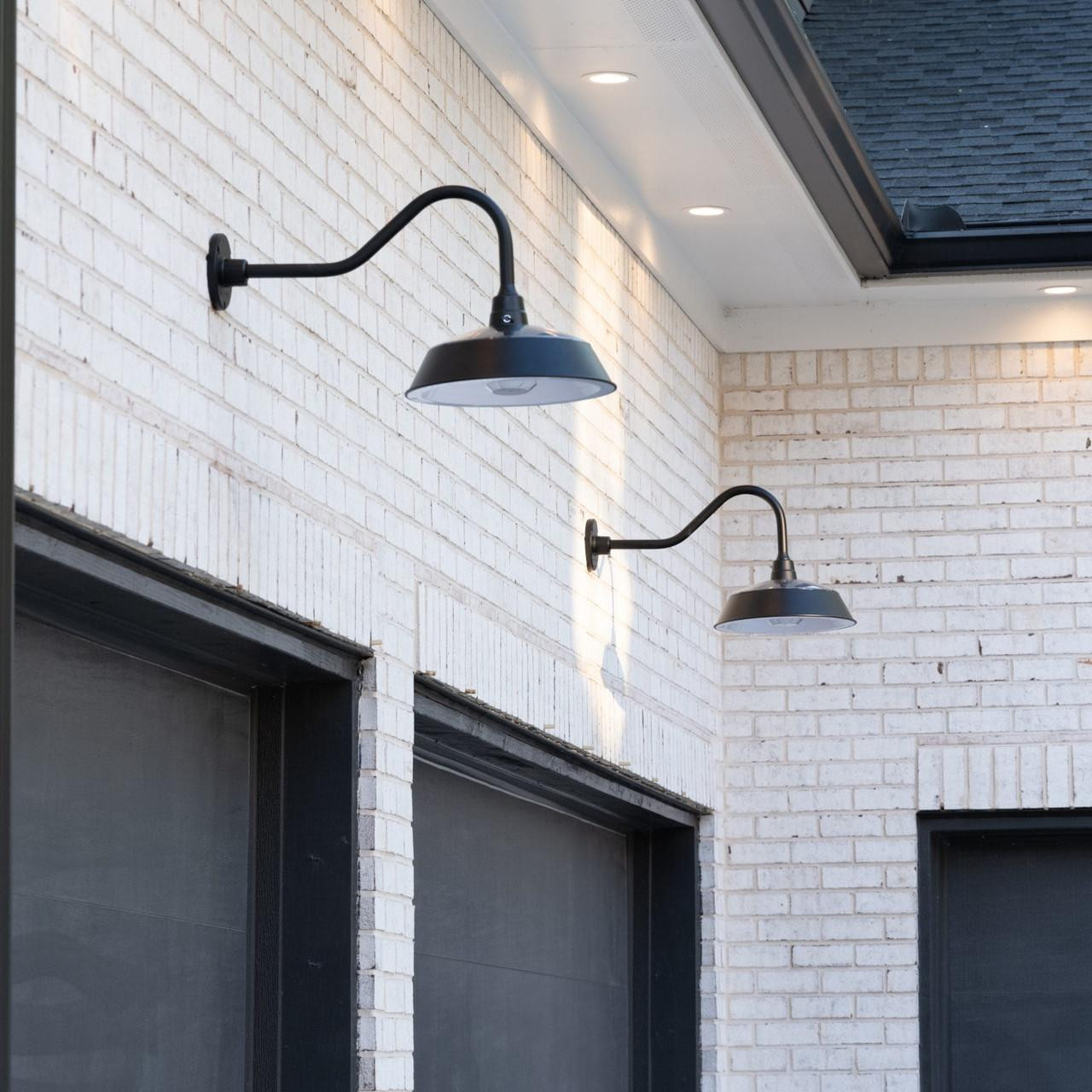 Gama Sonic 224BM50044 | Cottage Solar Barn Light