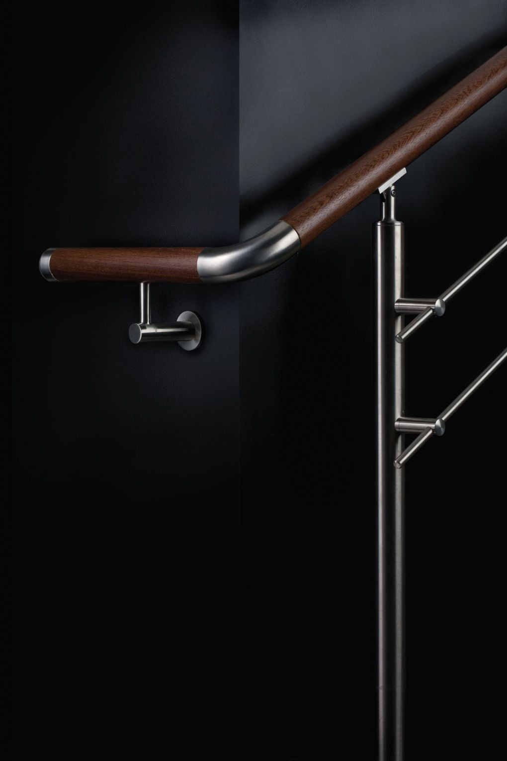 Contemporary Handrail I Modern Round Handrail I Stainless & Wood Railing