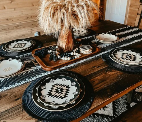 Aztec Chalet 16 Piece Dinnerware Set | Plate | Cup | Bowl | Saucer | Tree