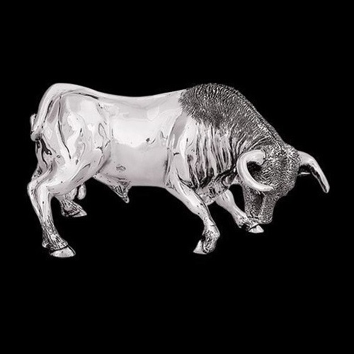 Silver Plated Bull Sculpture | 7500 | D'Argenta