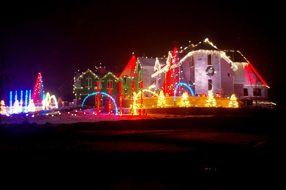 Best Places to See Holiday Lights in Chicagoland - FantasyCostumes.com