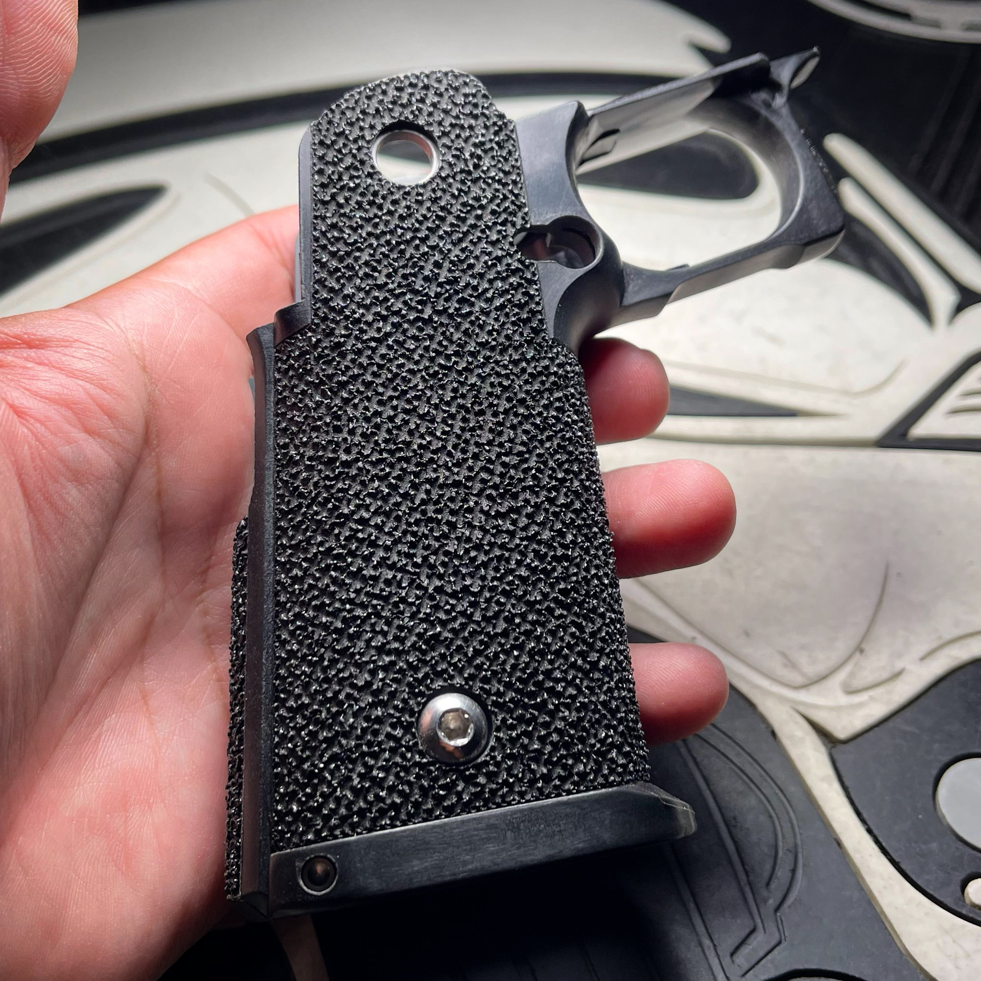 Made to Order Gen 1 STI/Staccato 2011 Grips - Dark Side Precision