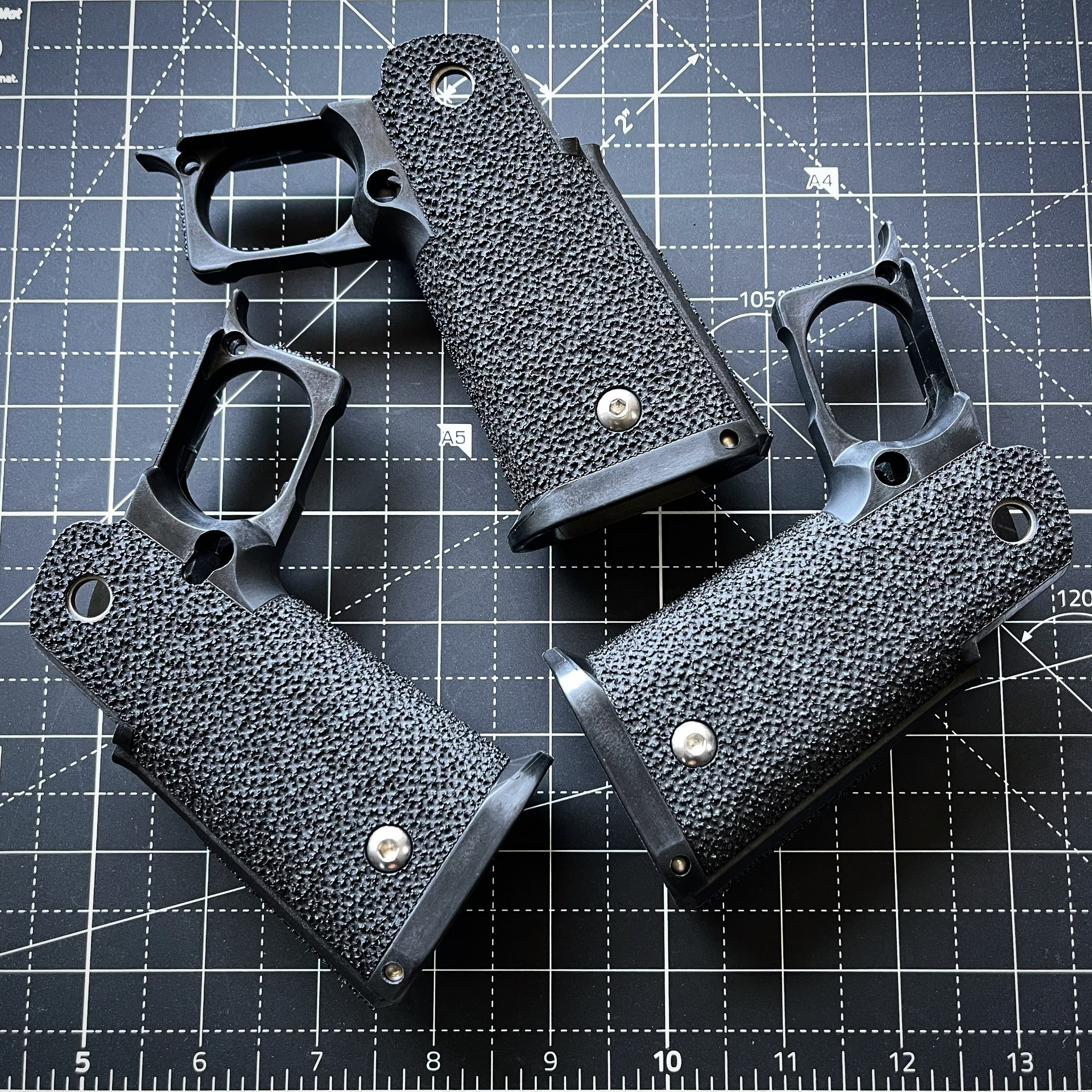 Made to Order Gen 1 STI/Staccato 2011 Grips - Dark Side Precision