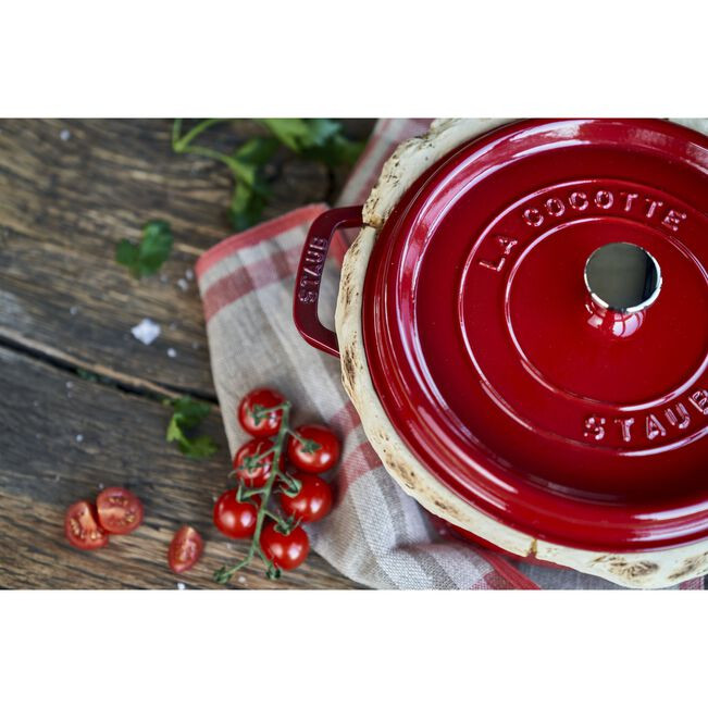 Staub - 3.8 L (4 QT) Cherry Red Round Cast Iron Cocotte