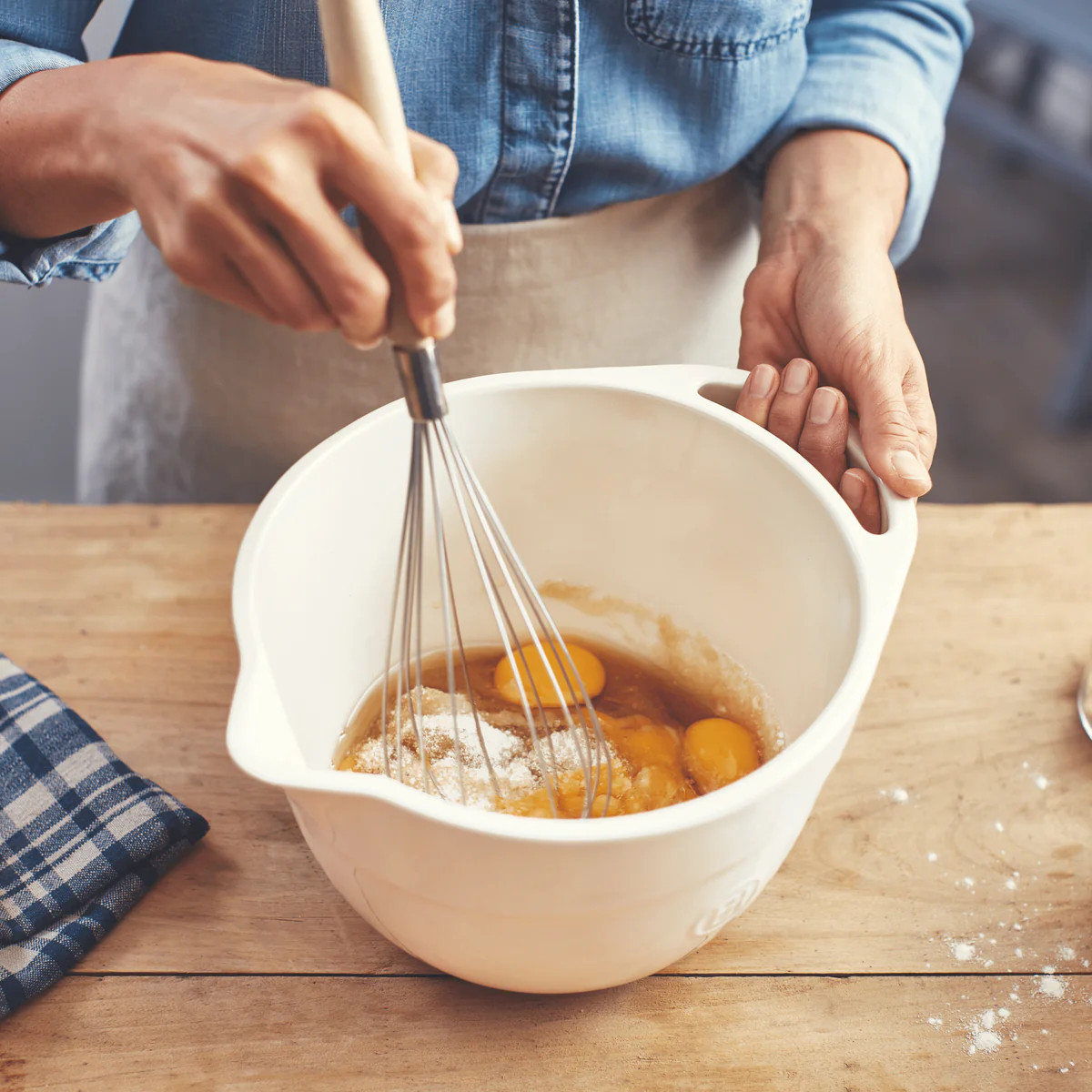 Emile Henry - 4.5L Argile Mixing Bowl - 91026564