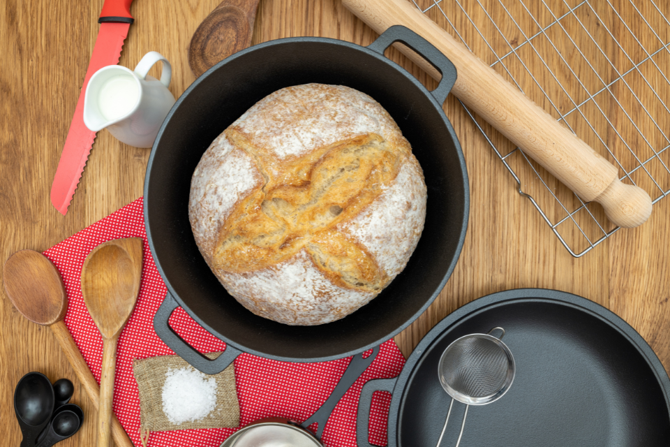 Dutch Oven Sizes Explained: How to Choose the Right One for Bread ...