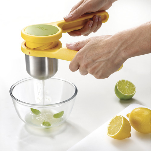 Joseph Joseph - Helix Citrus Juicer