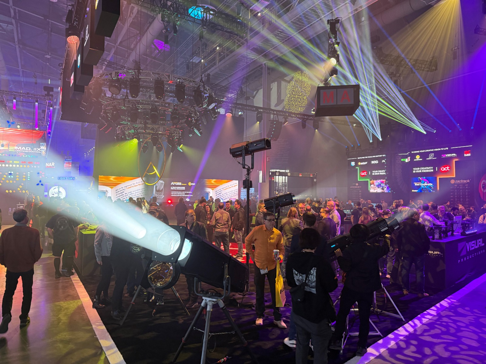 Robert Juliat Celebrates a Successful LDI Las Vegas 2024 with ACT ...