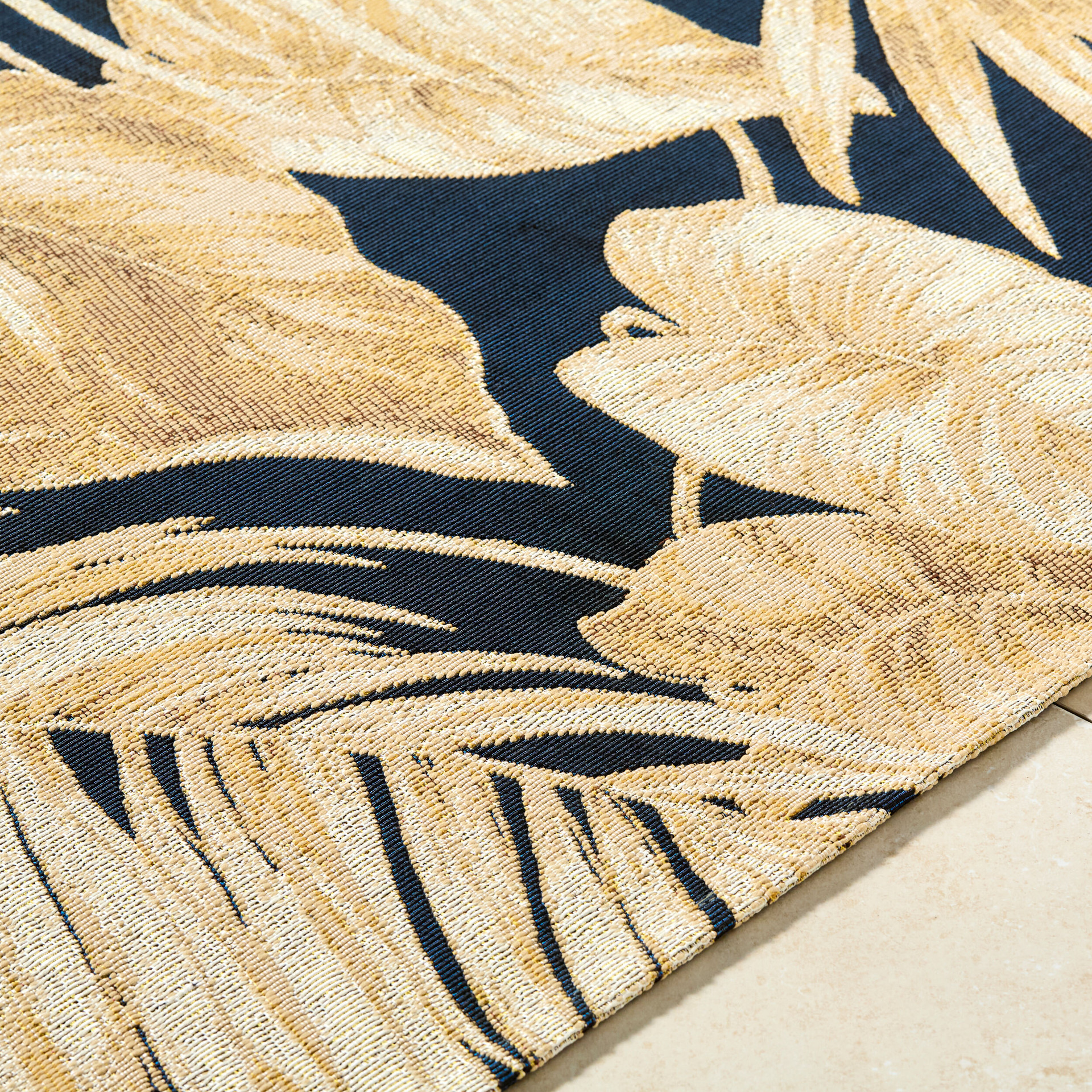 Beautiful Tropical Rugs with Palm and Floral Designs