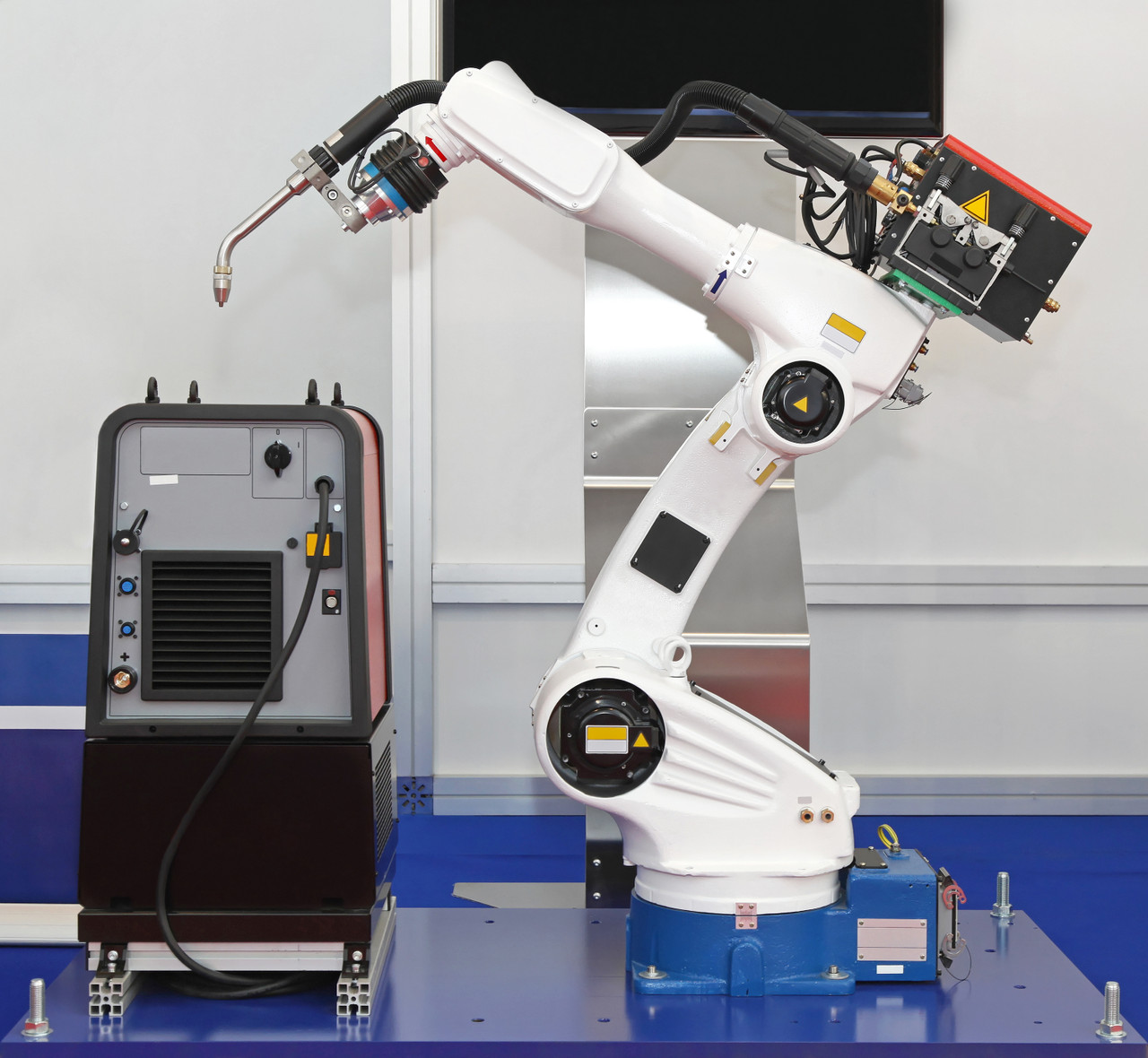 Compressed Air For Pneumatic Robotic Arm - AVP, Inc.