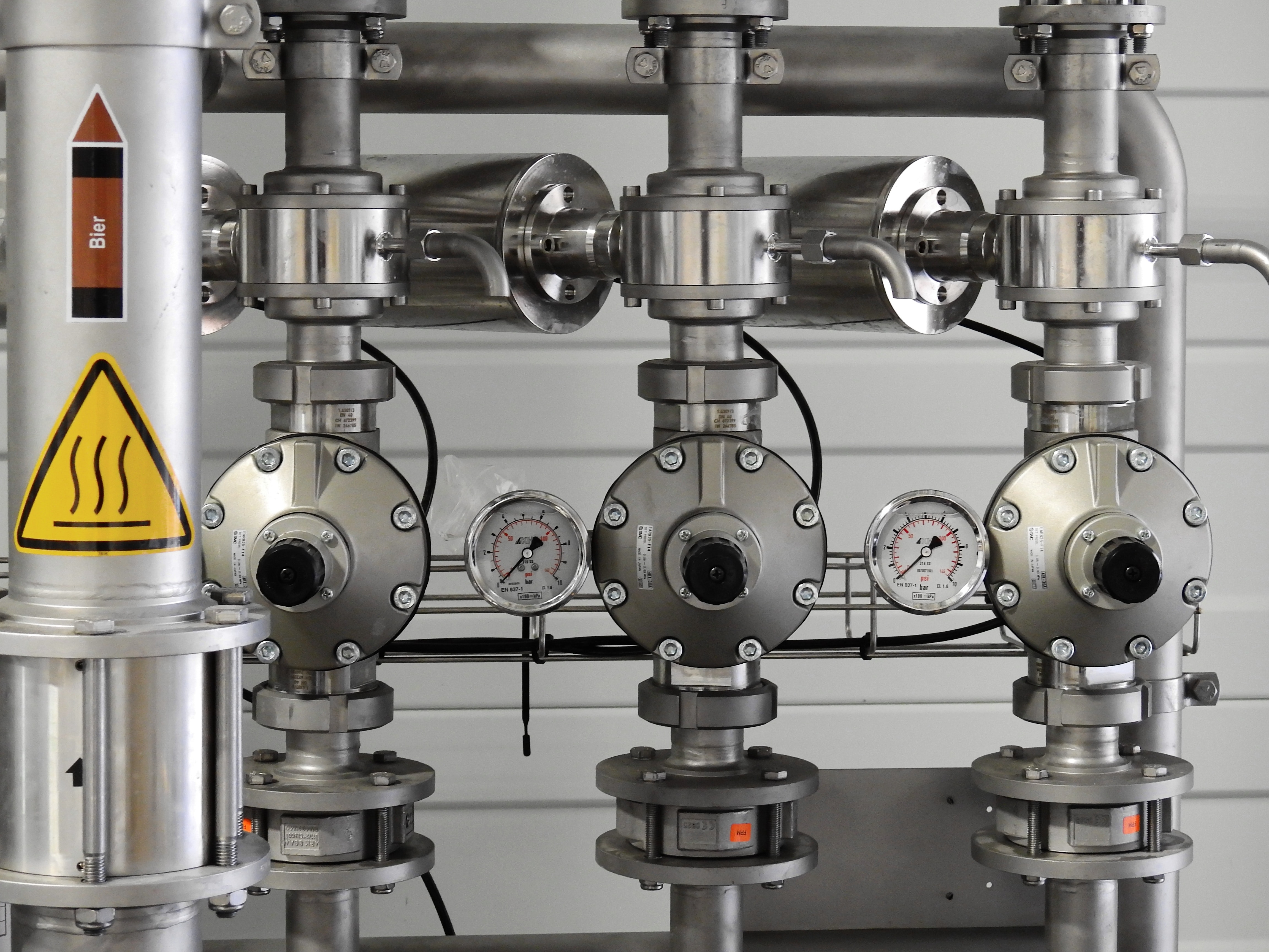 The Difference Between Pressure and Flow - AVP, Inc.