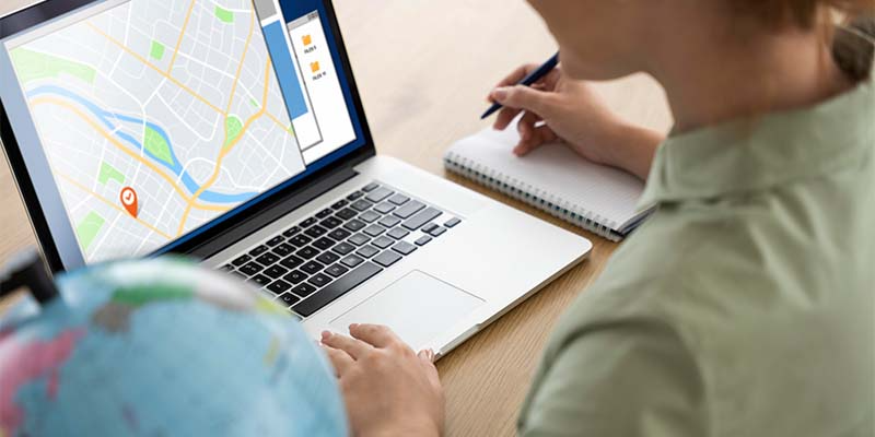 Using GPS Trackers to Improve Business Efficiency - Tracker Systems