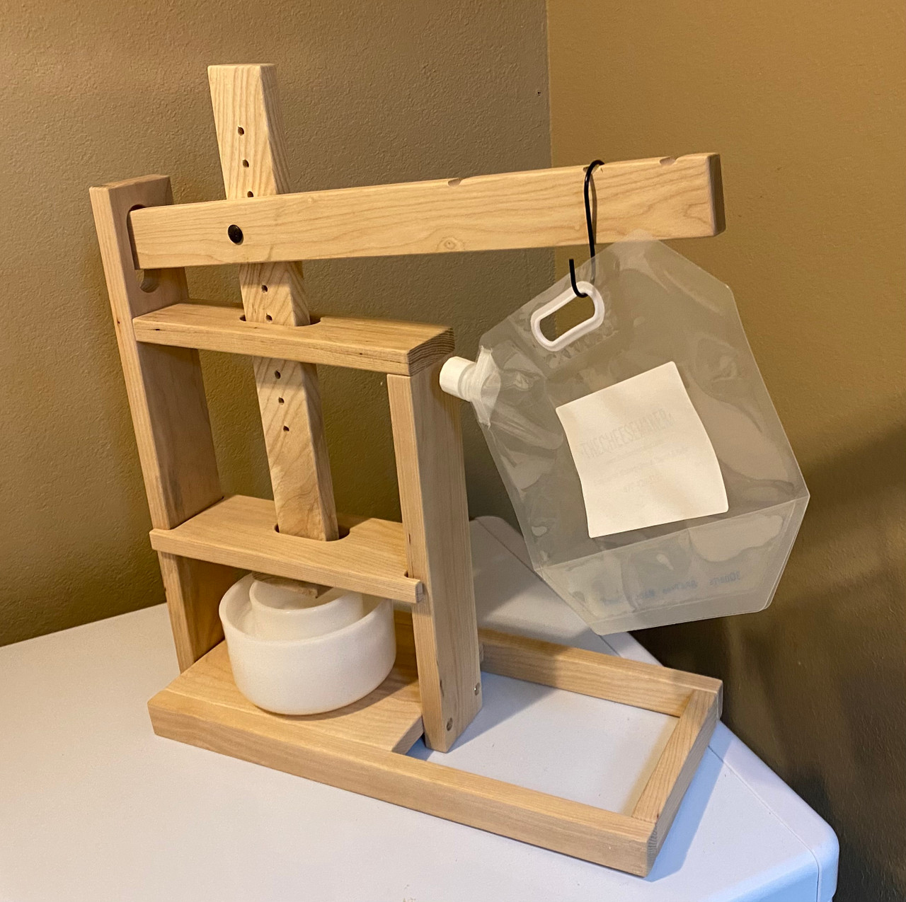 The Cheesemaker | Deluxe Cheddar Kit Cheesemaking Kit