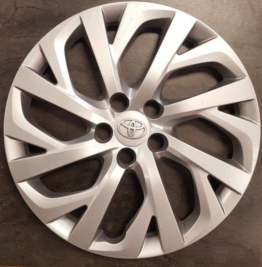 2017 2018 2019 Toyota Corolla Hubcap / Wheel Cover 16" 61181 Original ...