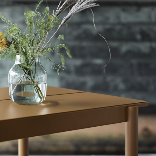 Linear Steel Table | Muuto