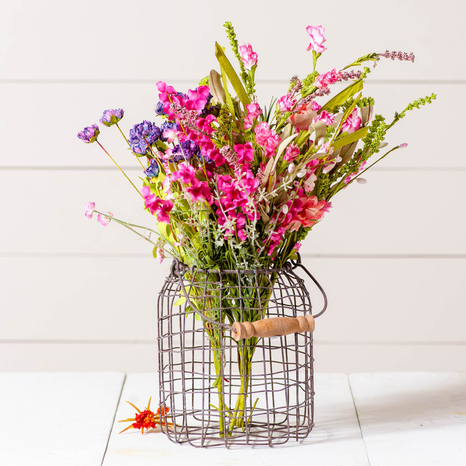 Wire Jug in Antique Brown - Rustic Decor