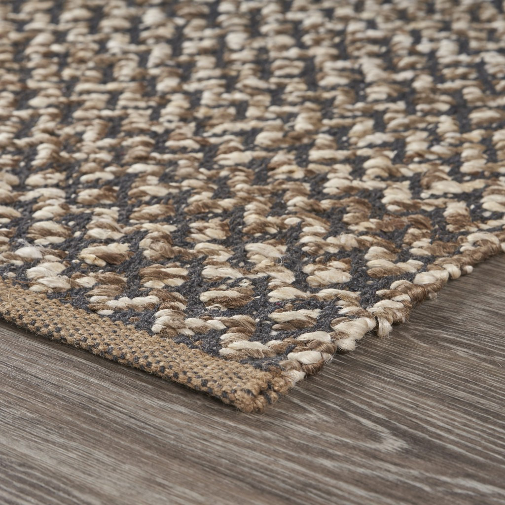 3' x 6' Gray Toned Chevron Patterned Runner Rug