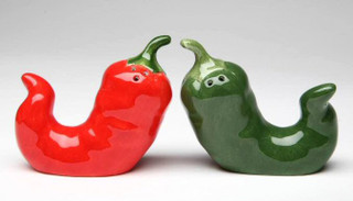 Chili Pepper Porcelain Salt and Pepper Shakers, Set of 4 - Tableware ...