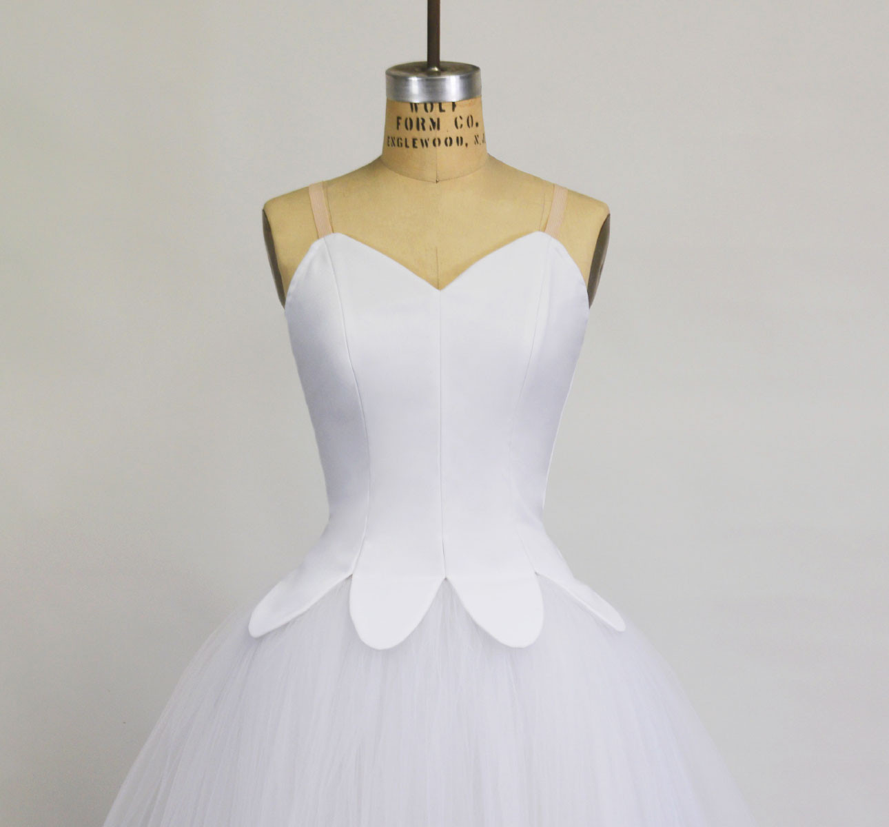 Bodices for classical and romantic tutus
