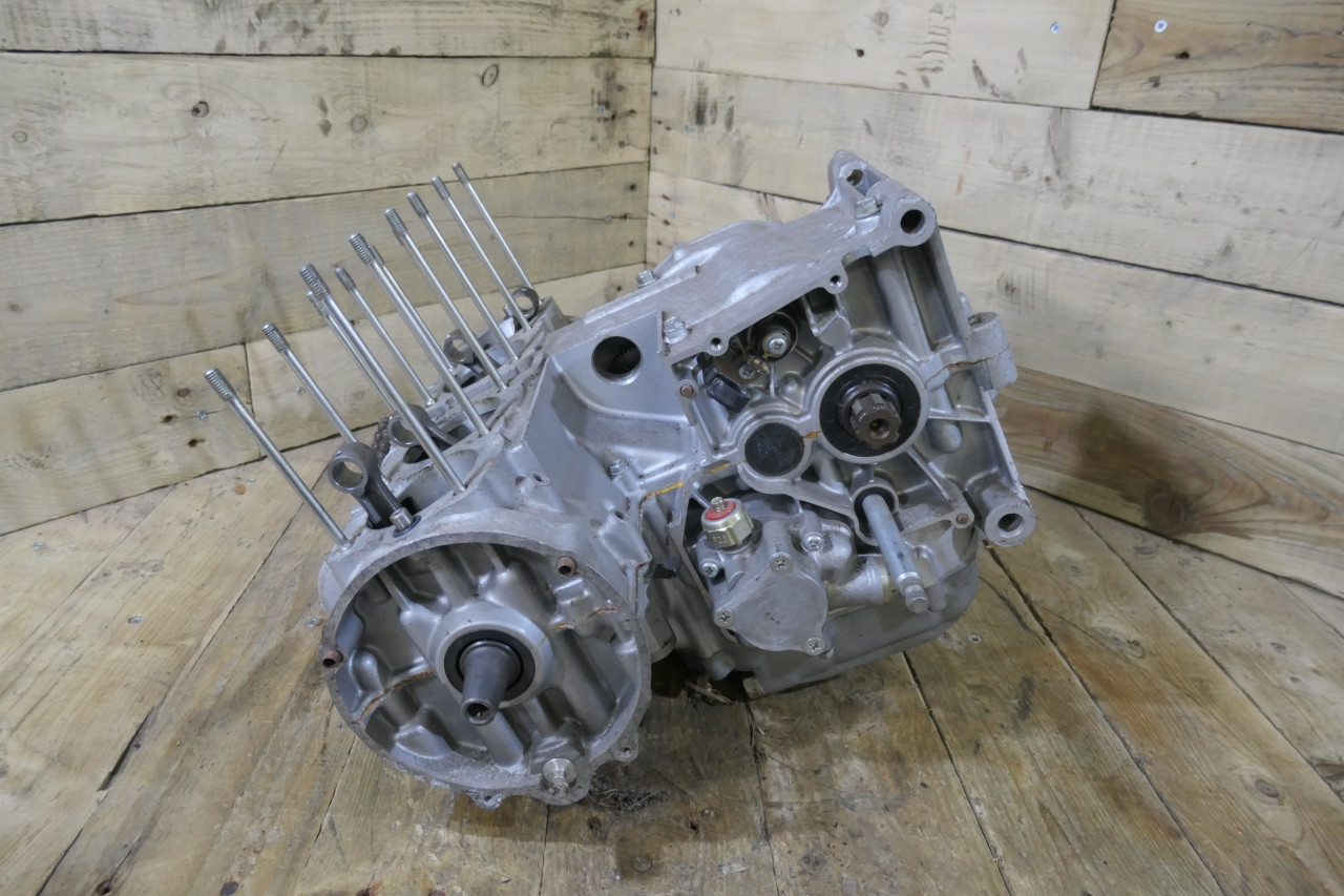 Buy Honda CB550 Engine Crankcase OEM, NOS and Used Parts
