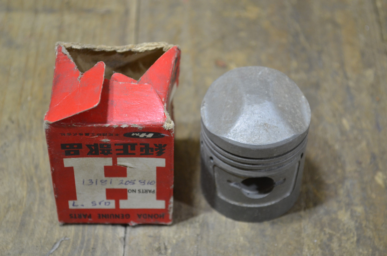 Honda CB92 Benly Super Sport, Piston, Genuine NOS available at Moto ...