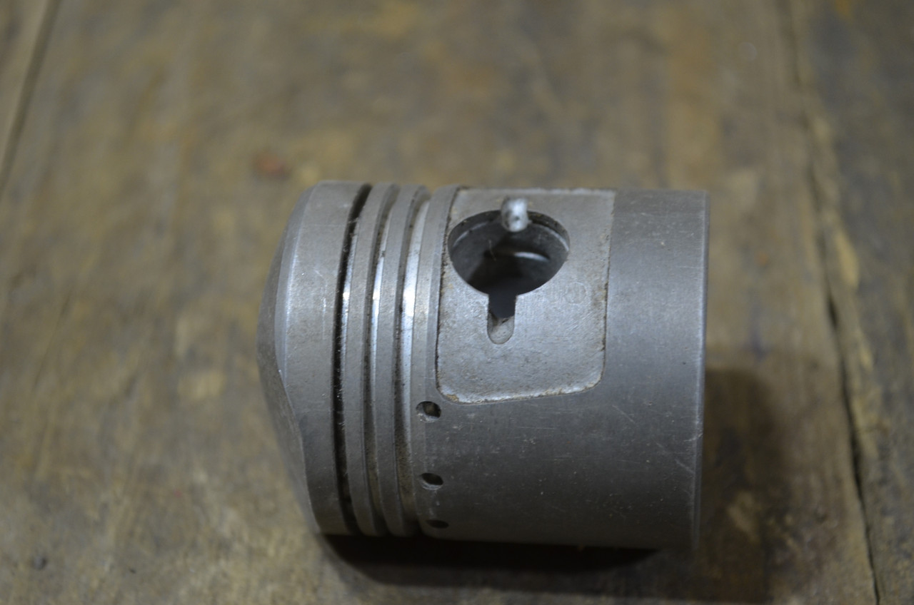 Honda CB92 Benly Super Sport, Piston, Genuine NOS available at Moto ...