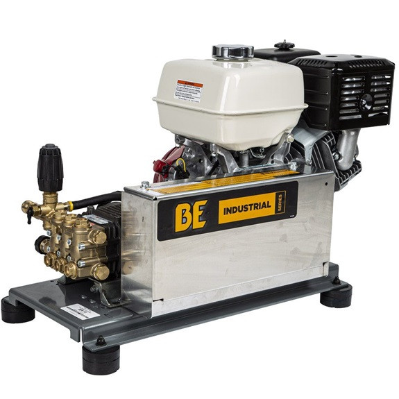 Phantom Soft Wash System, Comet P40 Pump, Honda Engine, 300 psi, 11.4 gpm