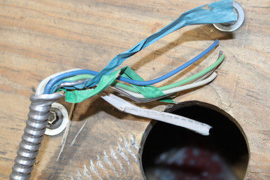 Encore Wire MC-HCF-SG-AL-JKT-12/2-SOL-BLU/WHT-600V-1000FT Armored/Metal ...