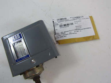 Penn Controls SF-424569 Energy Meters Pressure Control 120/240VAC